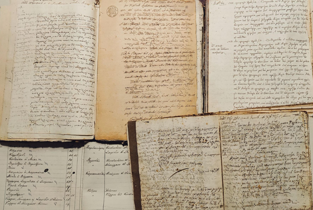 ΔΩΡΕΑ ΣΠΑΝΙΩΝ ΒΙΒΛΙΩΝ ΚΑΙ ΜΟΝΑΔΙΚΩΝ ΑΡΧΕΙΩΝ ΤΗΣ ΟΙΚΟΓΕΝΕΙΑΣ ...